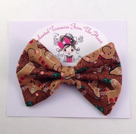 Items similar to Gingerbread Man Christmas Hair Bow on Etsy