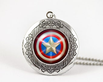 Shield locket | Etsy