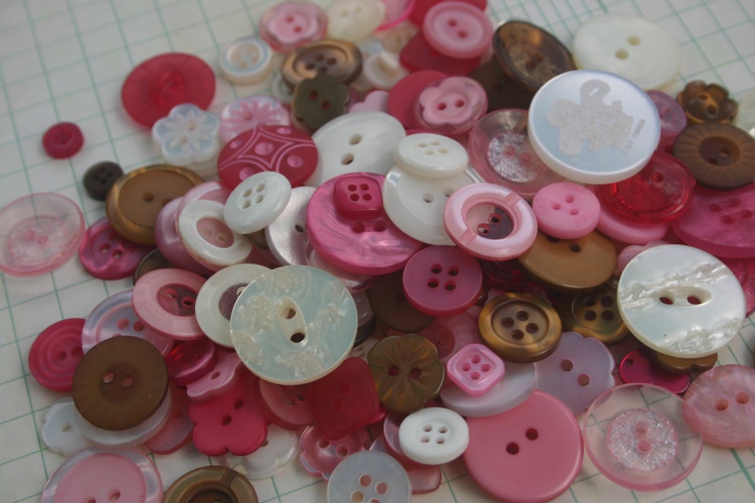 Pink Brown Cream Buttons Assorted Round Sewing Button 100