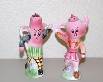 1950s Pink Whimsical Tea and Coffee Pot People Salt and Pepper Shakers