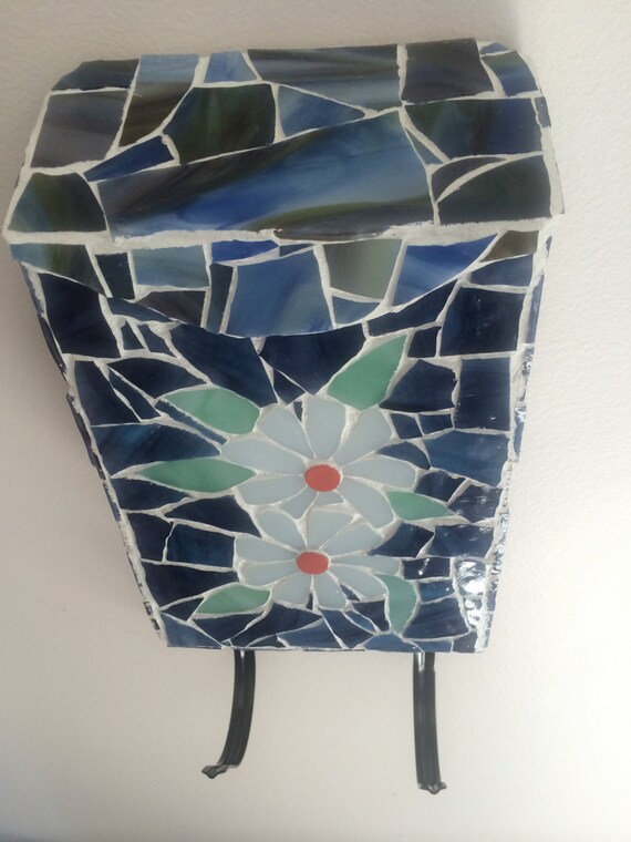 mosaic daisy mailbox