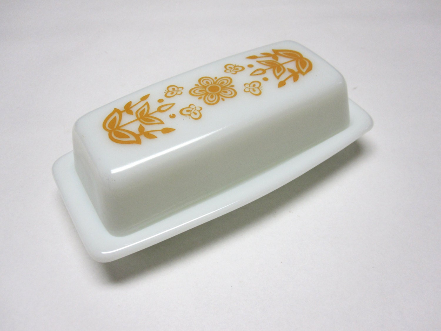 Vintage Covered Butter Dish Pyrex Butterfly White Harvest Gold – Haute ...
