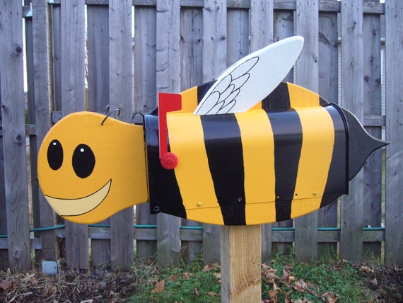 Novelty mailboxes Bee mailbox