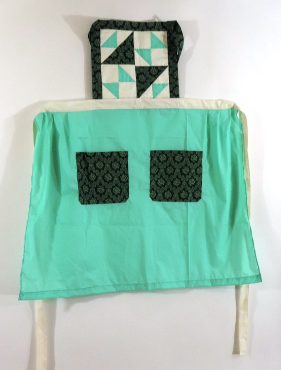 Amish Handmade Apron in MINT GREEN