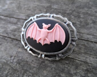 Popular items for bat pin on Etsy