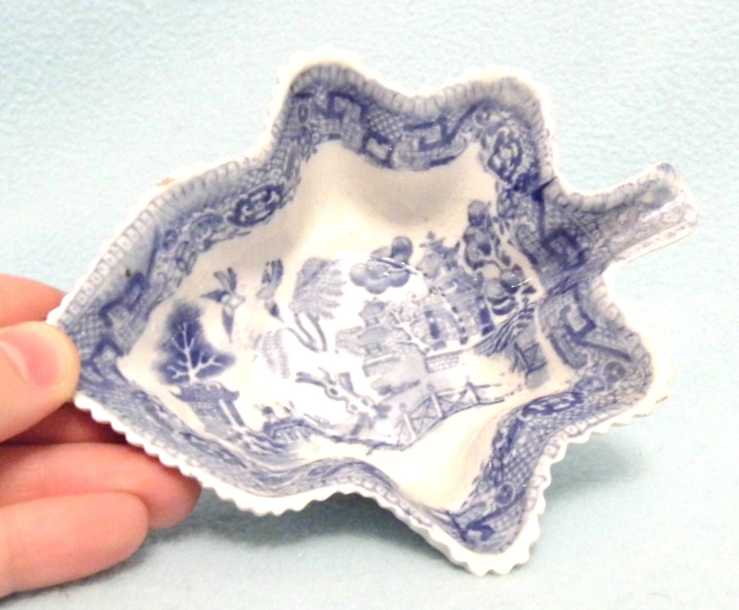 Antique Collectible Blue and White Pickle Dish, Traditional Leaf Shape ...