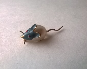 Items similar to Vintage Silver Mouse Pin / Brooch on Etsy
