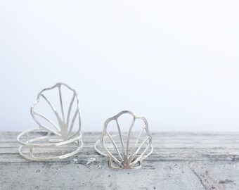 Popular items for sunrise shell ring on Etsy