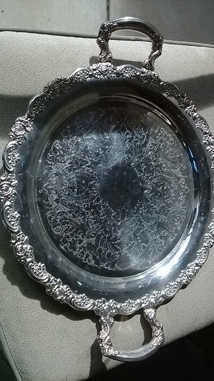 Oneida Serving Tray- 15 inch round with two handles-Flower pattern ...