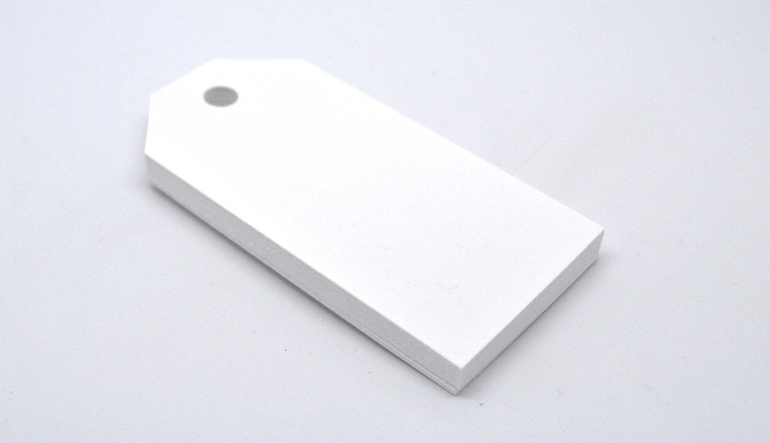 WHITE TAGS - Qty 25 - Small Tag - 1 5/8 x 3 1/4 - Gift Wrapping - Favor ...