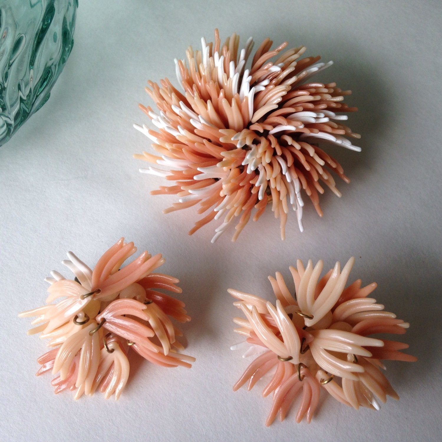 Unique 1950s Plastic Brooch and Earring Set Western Germany – Haute Juice