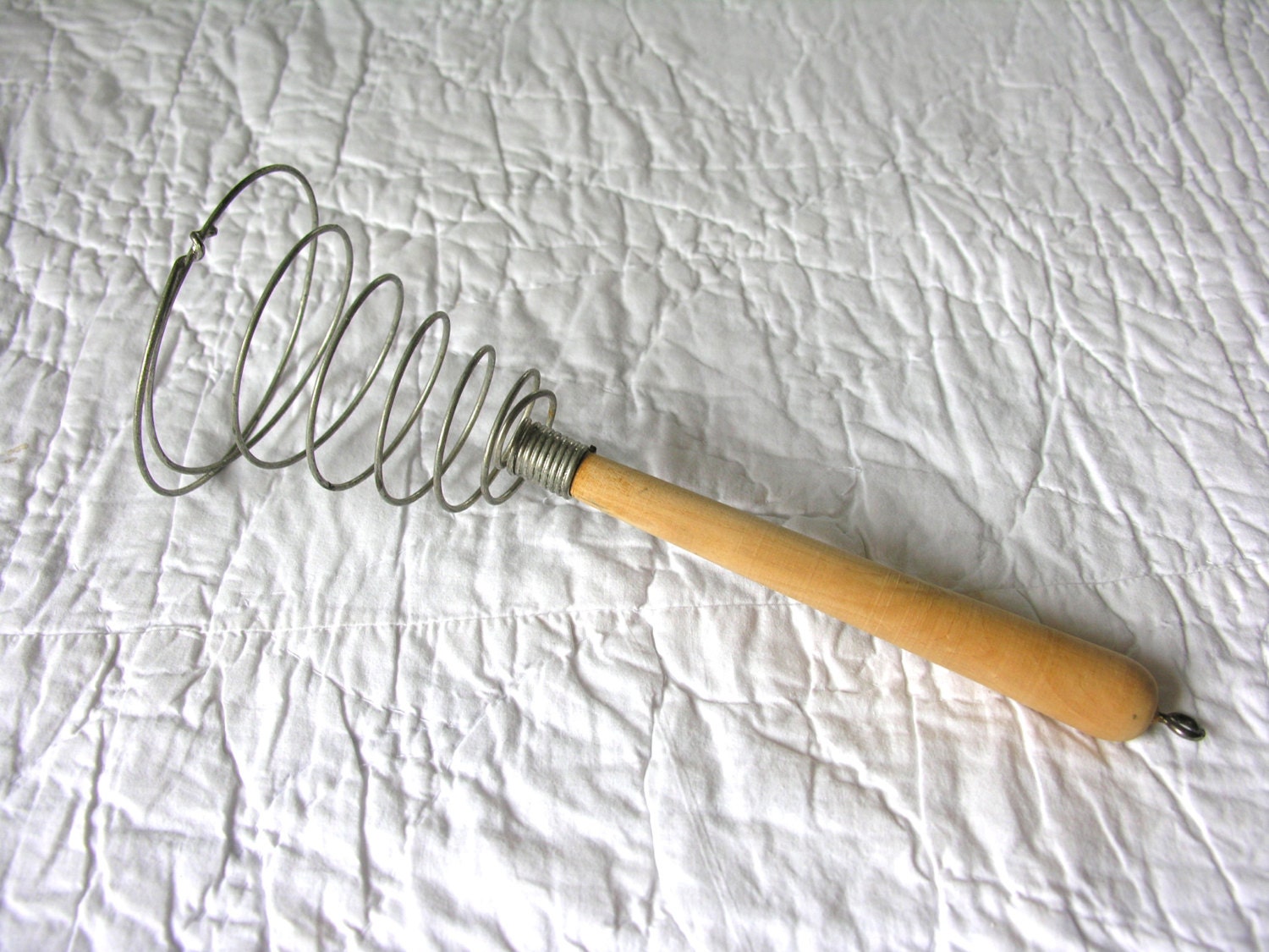 French Vintage whisk – French kitchen – Haute Juice