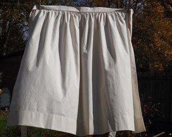 Colonial apron | Etsy