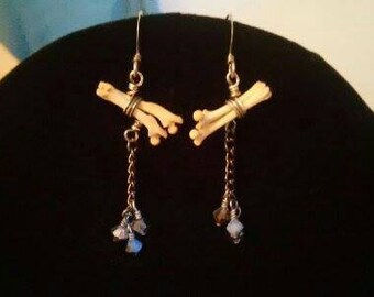 Items similar to Handmade Bone Bolo BEAVER on Black Cord Bone Tips on Etsy