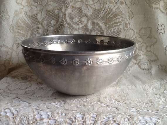 Mirro Aluminum Bowl / Large Aluminum Bowl / Aluminum Bowl