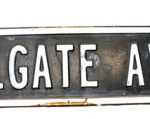 Popular items for vintage metal sign on Etsy