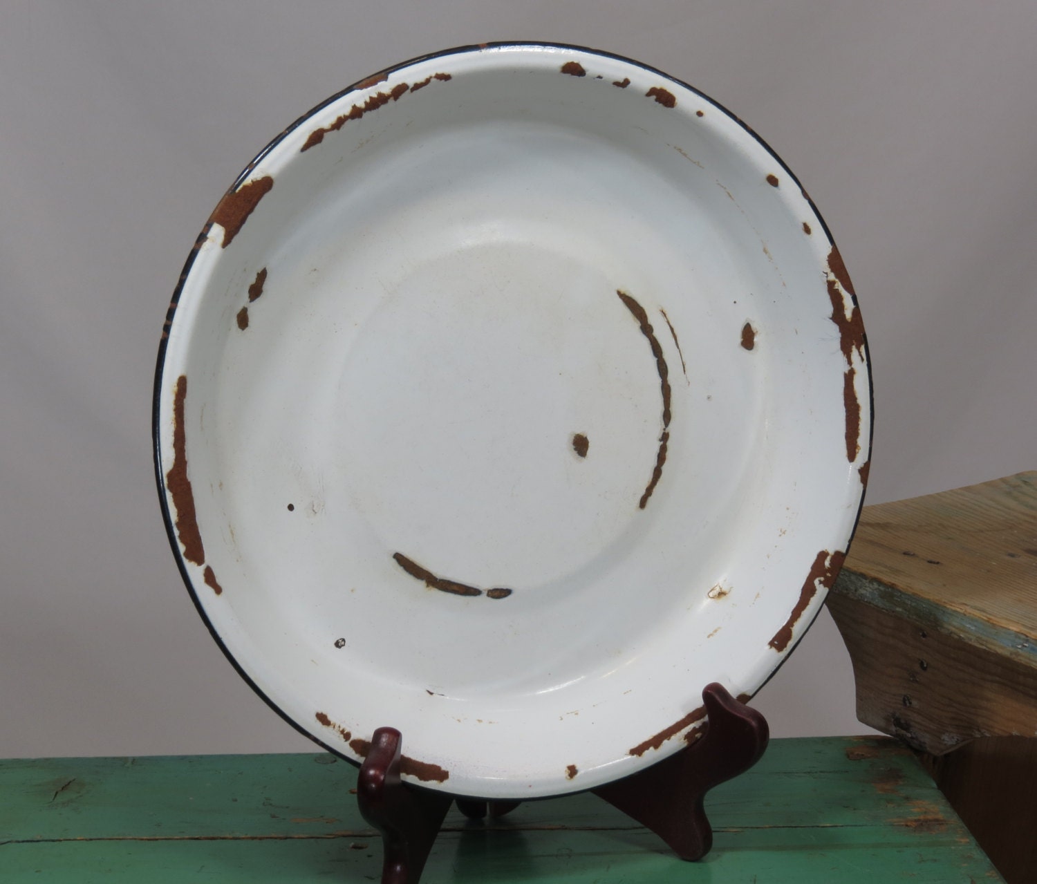 Old Enamelware Pie Plate White With Black Rim Chippy Rusty ...