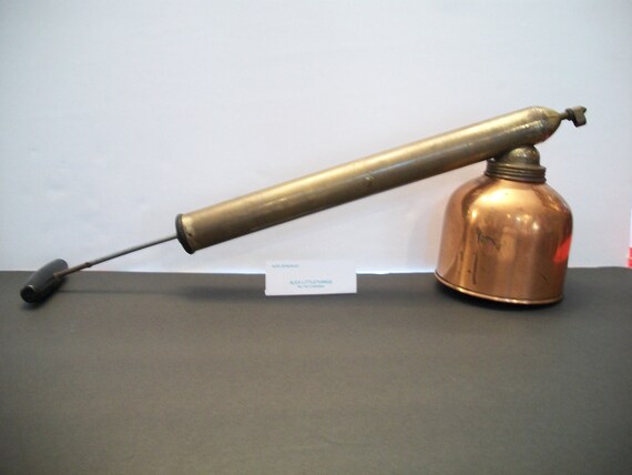 Antique BLIZZARD Continuous Sprayer D.B. Smith & Company Antique BLIZZARD Continuous Sprayer D.B. Smith & Company