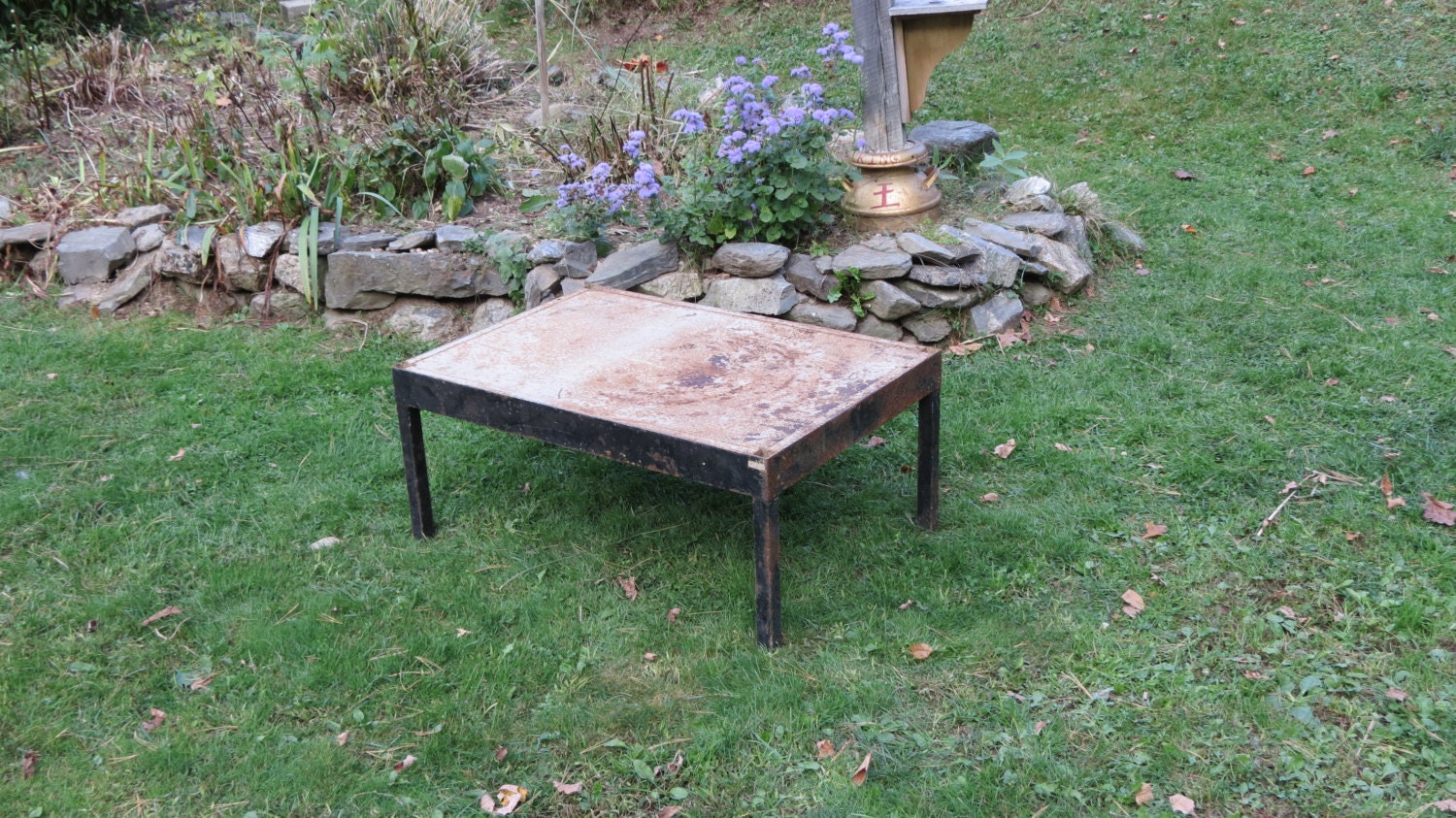 Vintage Salvaged Rusty Industrial Metal Table – Haute Juice