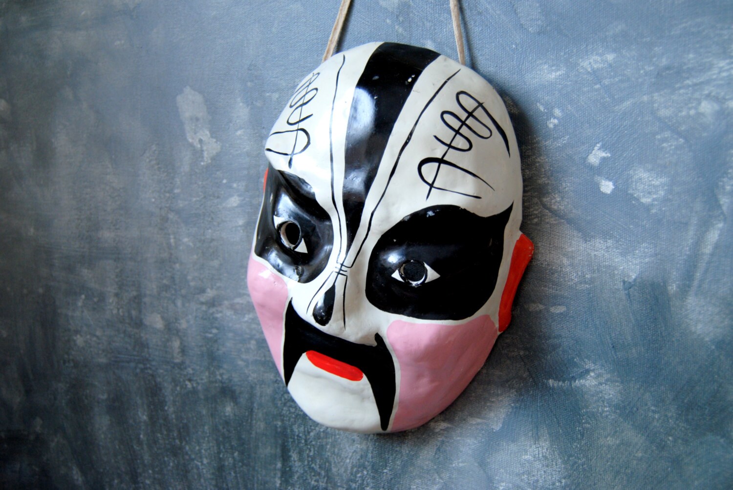 Kabuki Mask Vintage Painted Paper Mache Mask: Traditional