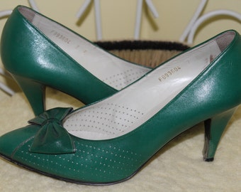 Emerald green heels | Etsy