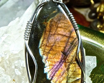 Popular items for spectrolite pendant on Etsy