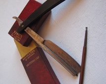 Popular items for toilette on Etsy