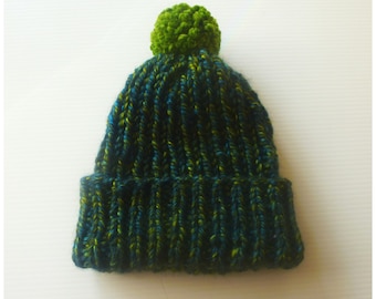 Popular items for green toque on Etsy