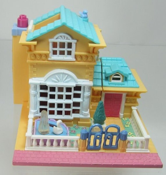 1994 Vintage Polly Pocket Light-up Hotel Bluebird Toys 36235 1994 Vintage Polly Pocket Light-up Hotel Bluebird Toys 36235