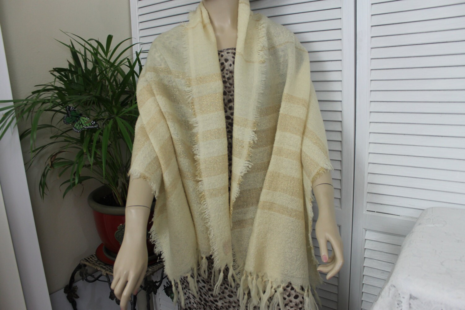 Vintage Hand Woven Beige Striped Shawl 1960s