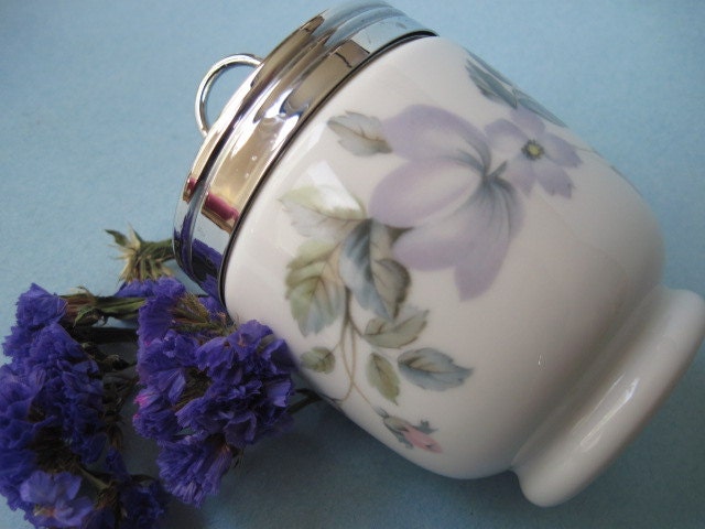 Vintage Royal Worcester Porcelain June Garland Floral Pattern Egg ...