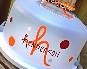 Vinyl Decal for Cake or Cupcake Carrier DIY project with dots