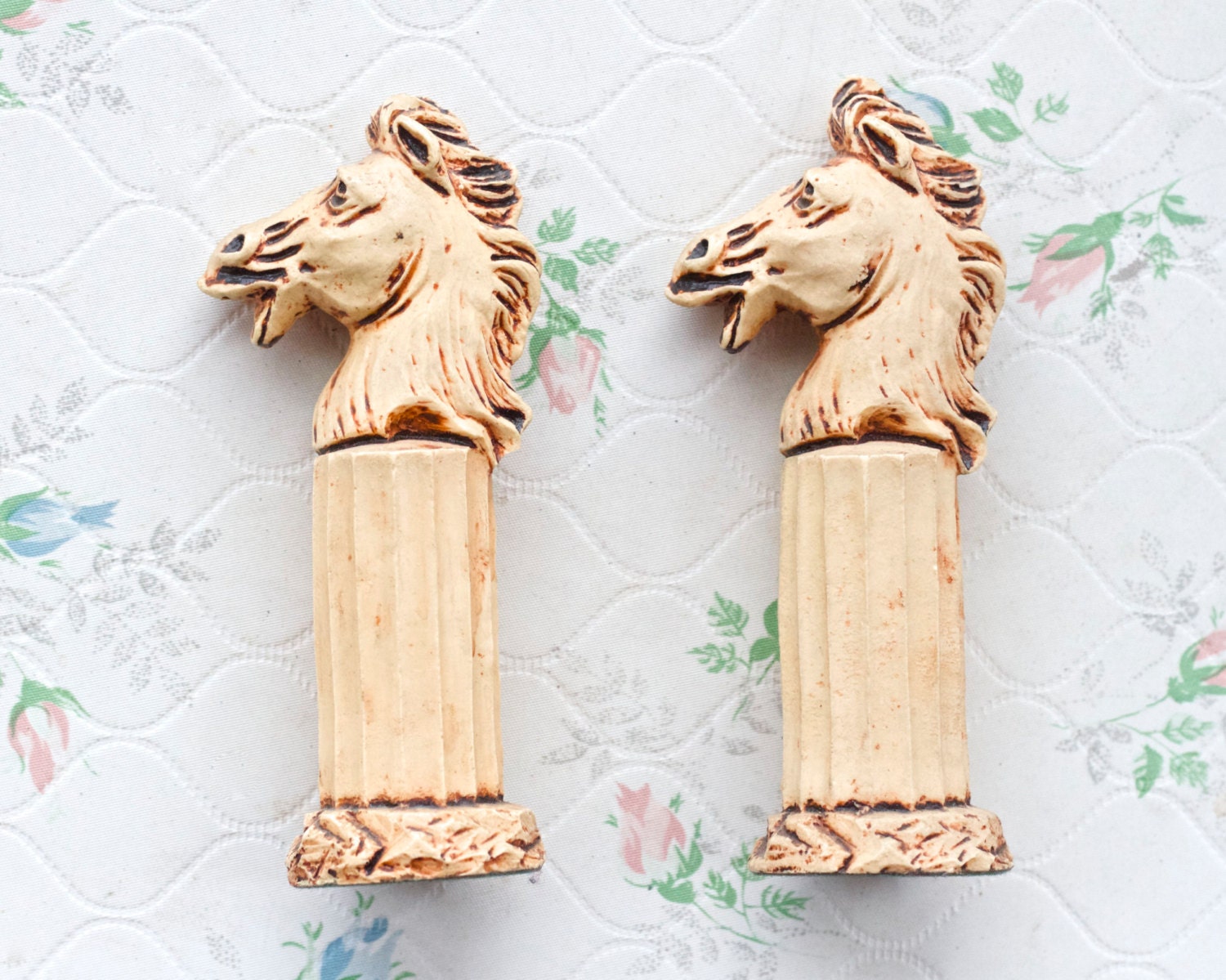 Horse Columns Miniatures – Haute Juice