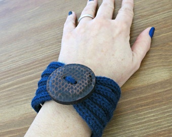 Items similar to French knitted wool bracelet (light green) on Etsy