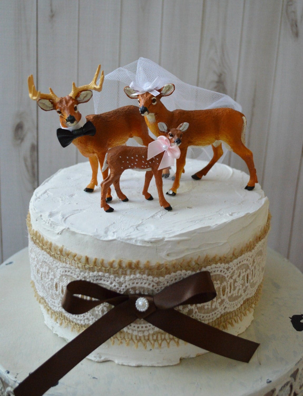 Buck doe and fawn wedding cake topper-family wedding cake