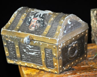 Popular items for metal treasure chest on Etsy