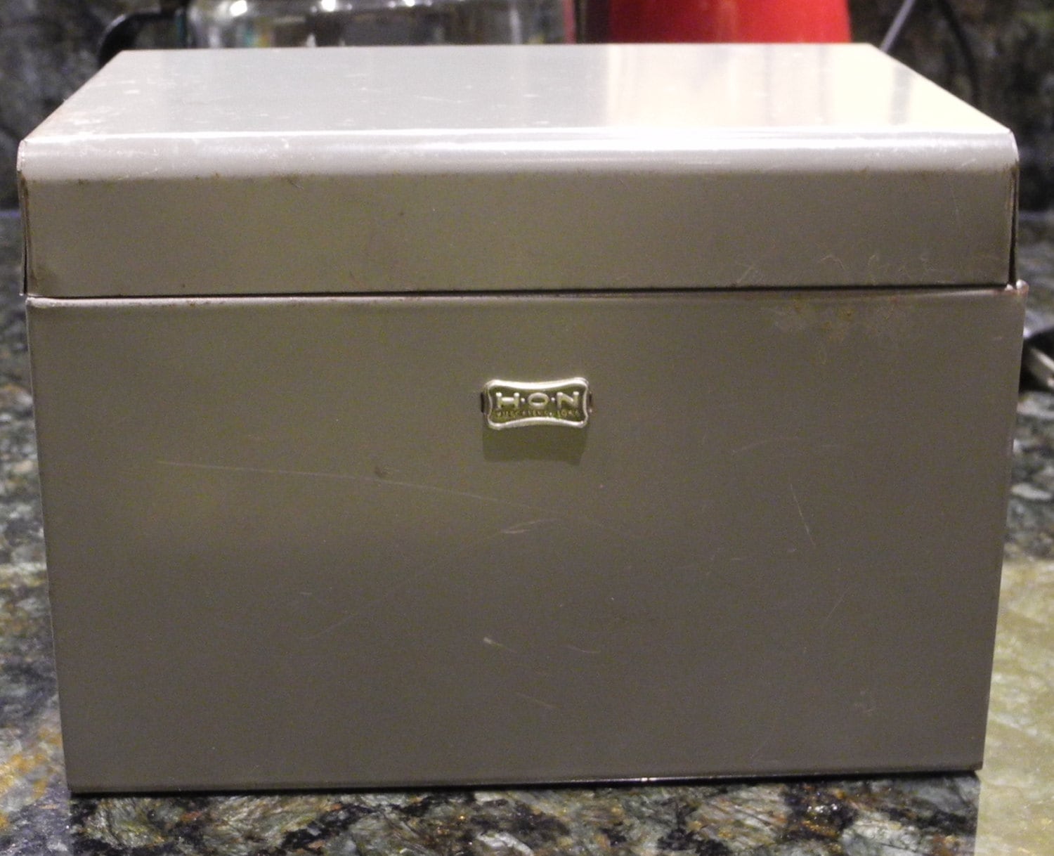 Reduced Vintage Hon metal card box – Haute Juice