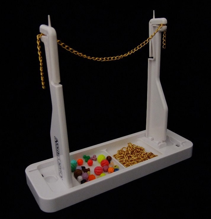 Bead Buddy Collapsible Chain Station With Built In Ruler And