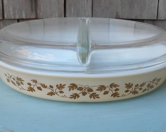 Popular items for pyrex divided dish on Etsy