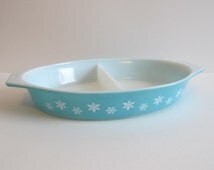 Popular items for pyrex divided dish on Etsy
