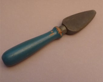 RARE Vintage Kitchen Blue Handled sharpening stone Knife hone