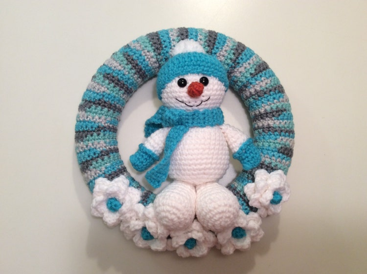 Snowman Winter Wreath tutorial Snowman Wreath by Teddywings
