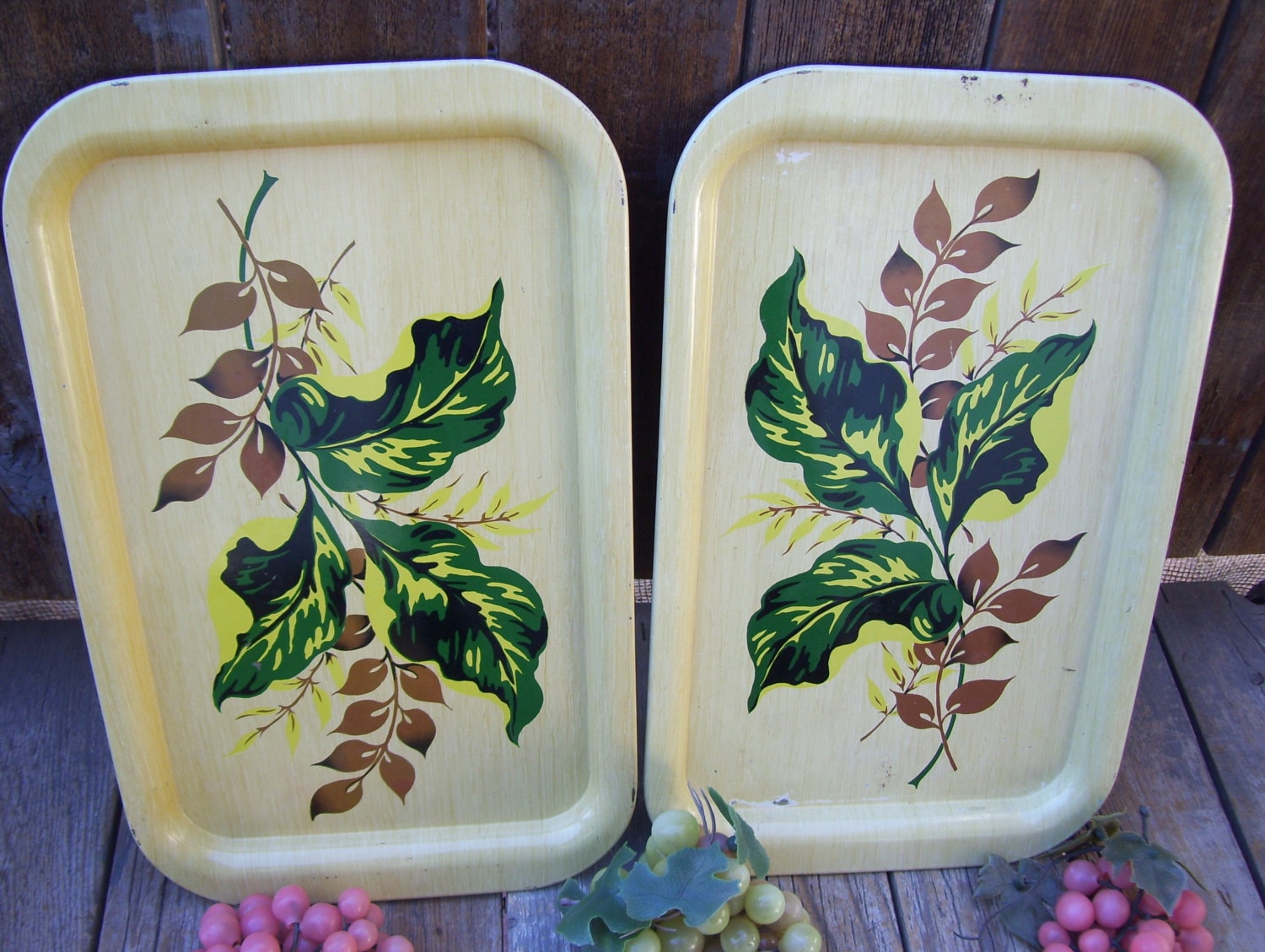 Hand Painted Metal Tropical Leaves Brown Green Dinner Tray Table ...