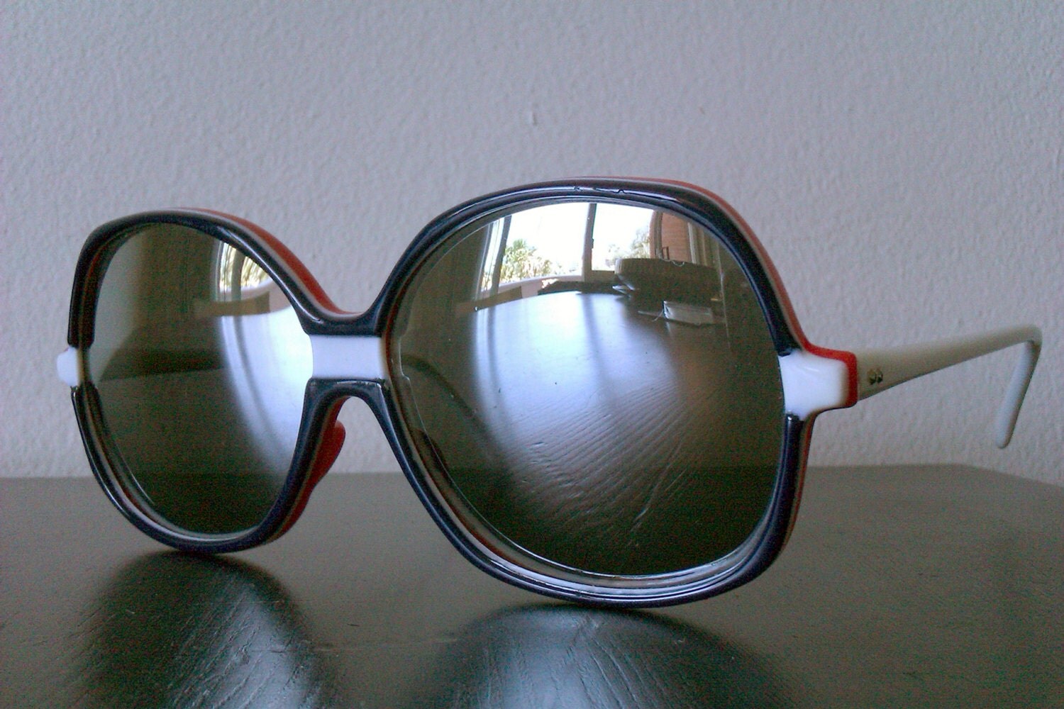 Big oversized retro sunglasses. Mirror – lens bug eye style 1970’s ...