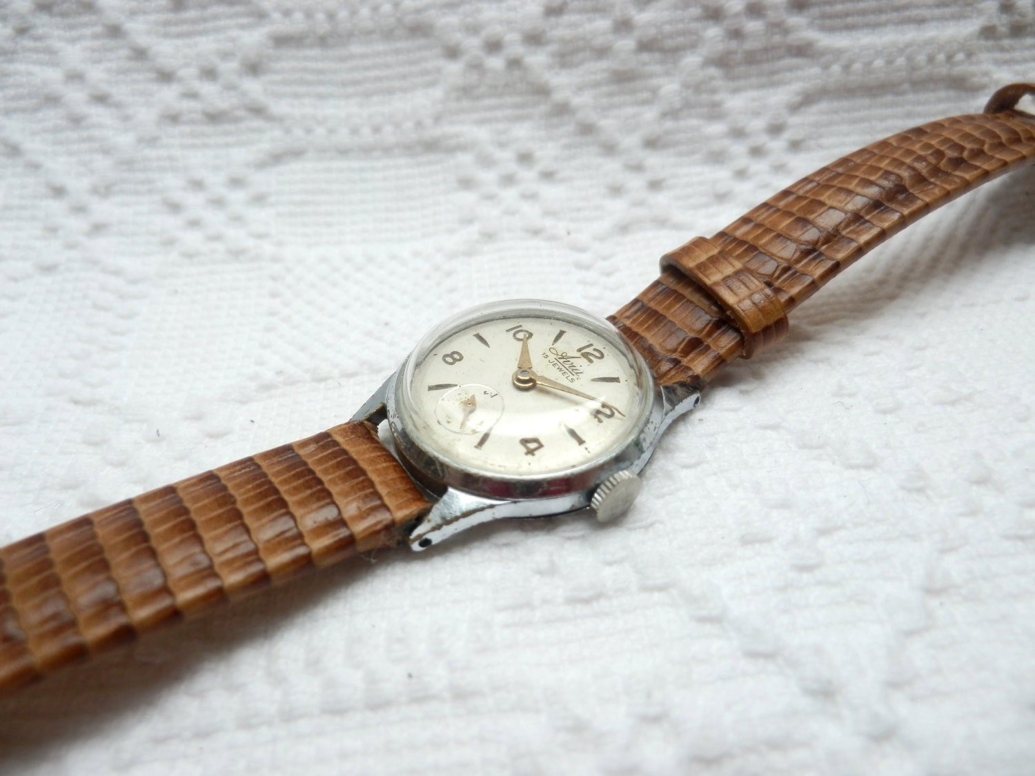 vintage swiss made mechanical Avia ladies watch – Haute Juice