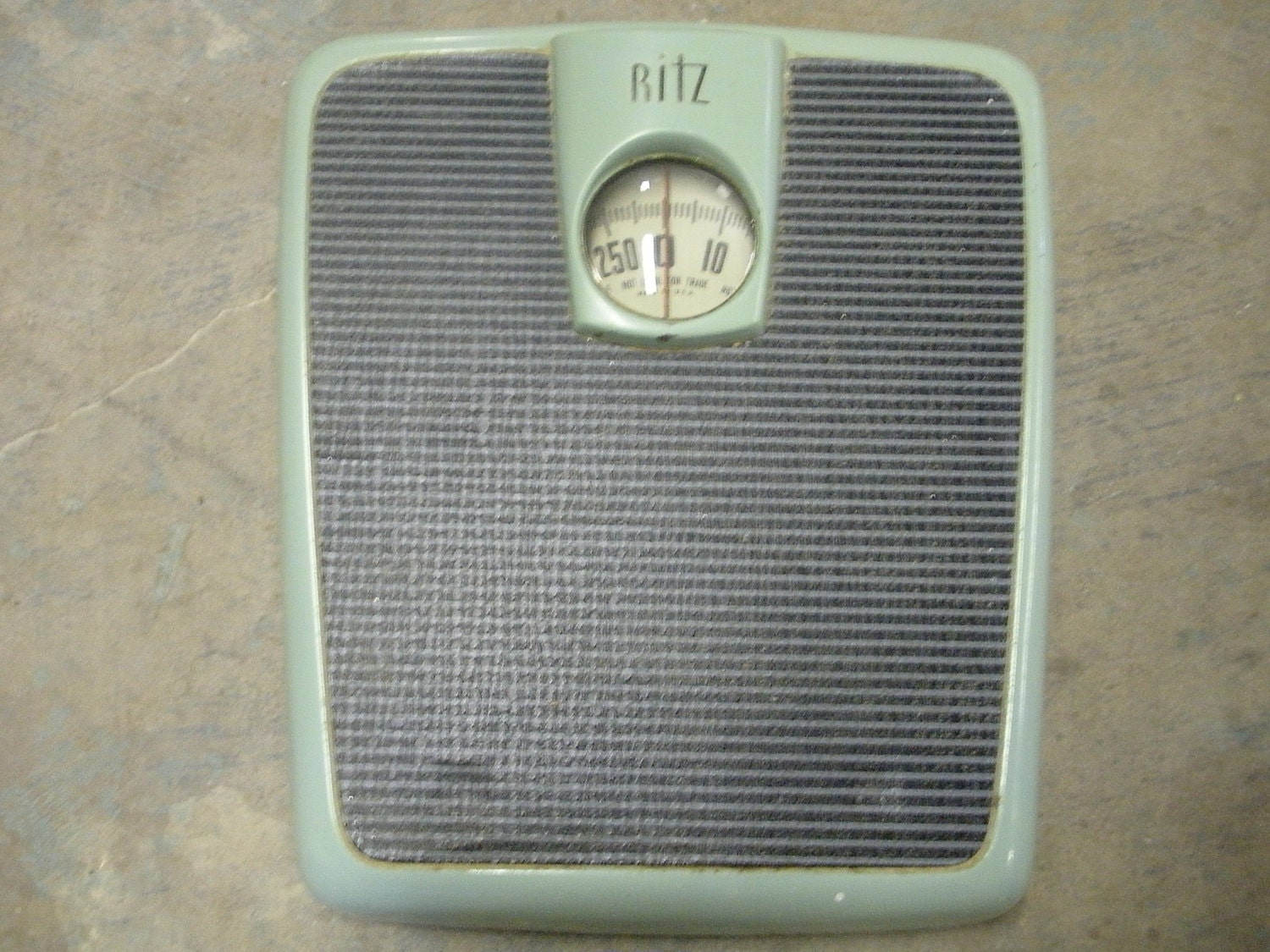 Vintage 1950’s Ritz Bathroom Scale Seafoam Green and Black Mid Century ...