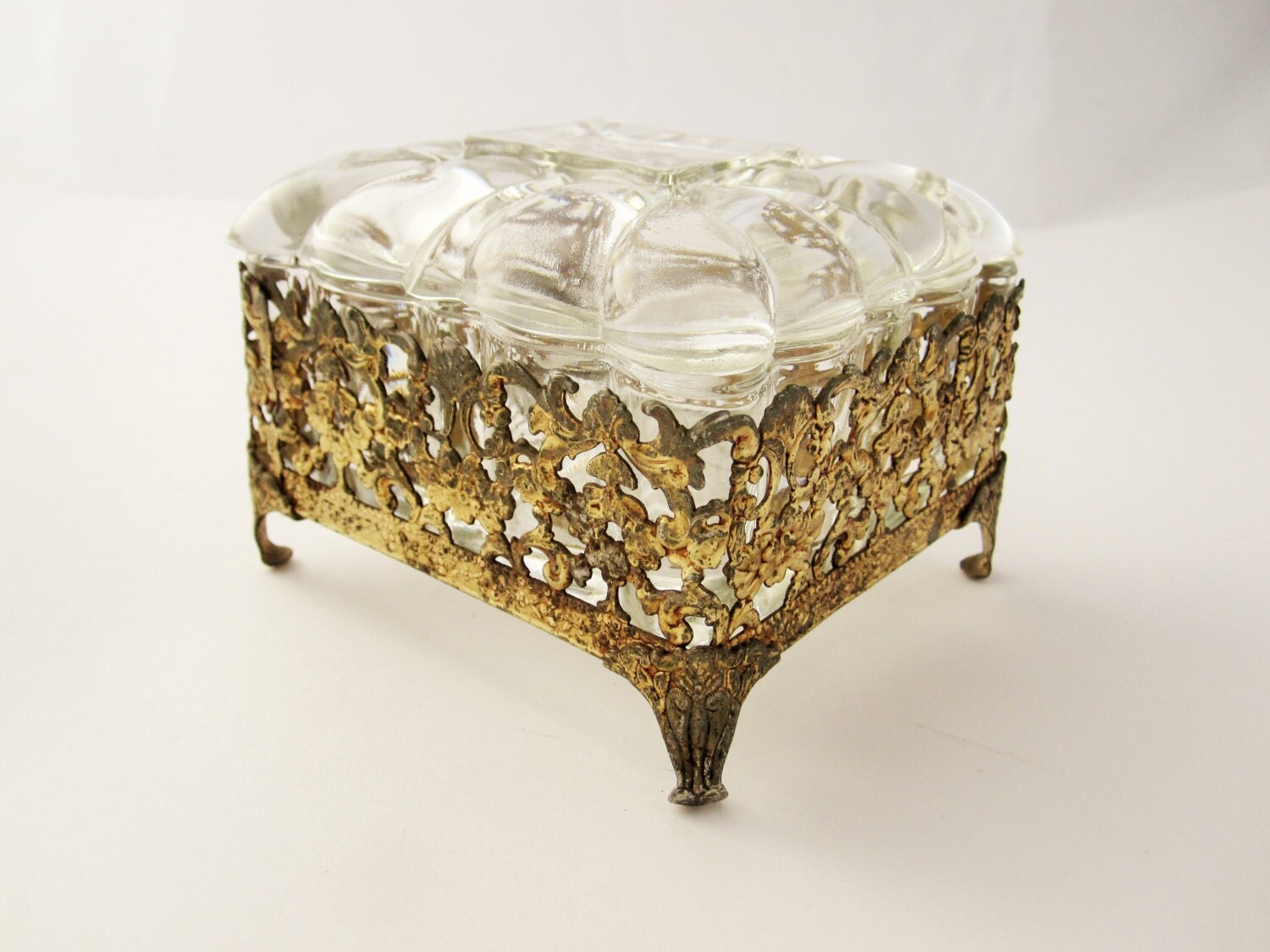 Heavy Glass Trinket Box With Lid in Gold-toned Holder – Detailed Glass ...