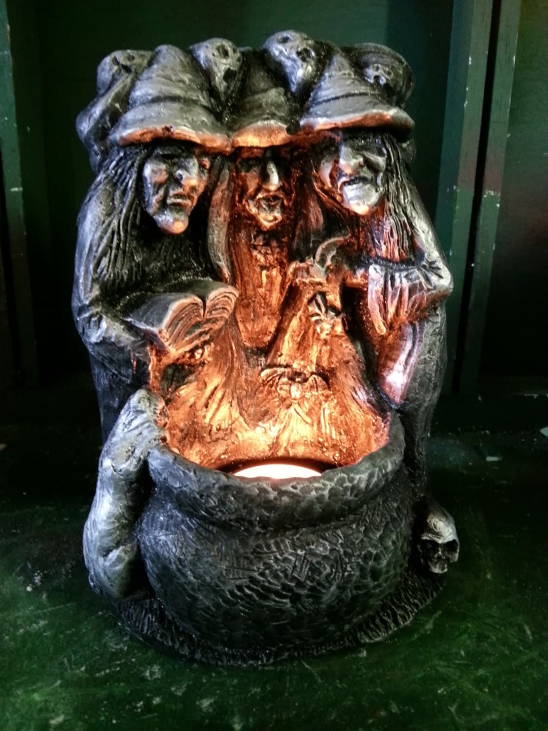 3 Witches around a cauldron with Tea lite candle holder