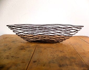 Popular items for wire bowl on Etsy