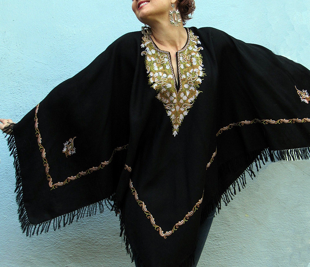 Vintage Pashmina Goat wool from Kashmir with Crewel Embroidery. Fringe ...